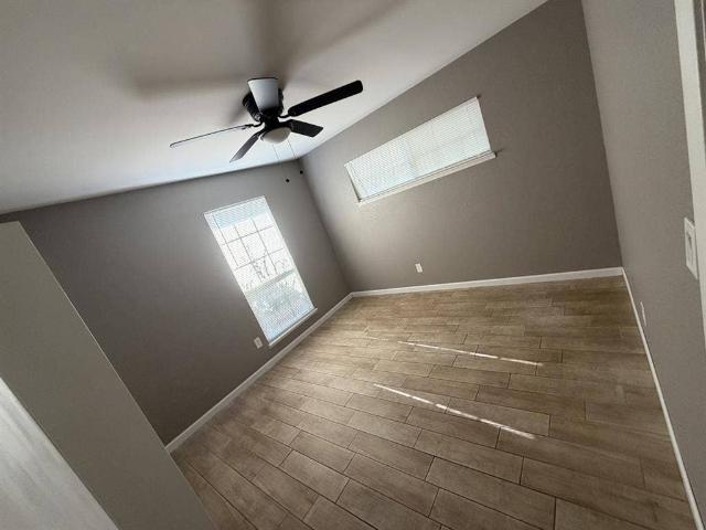 Rooms for rent!
