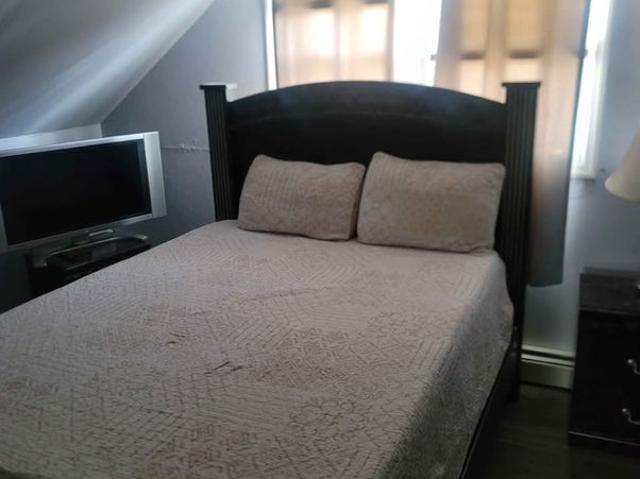 ROOMS FOR RENT – CLEAN, QUIET, PROFESSIONAL ENVIRO