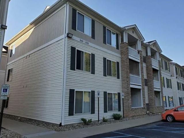 Rooms for Rent in 4 Bedroom / 4 Bath Condo