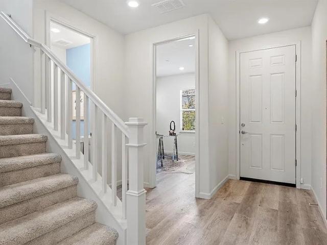 Rooms for rent in beautiful peaceful home