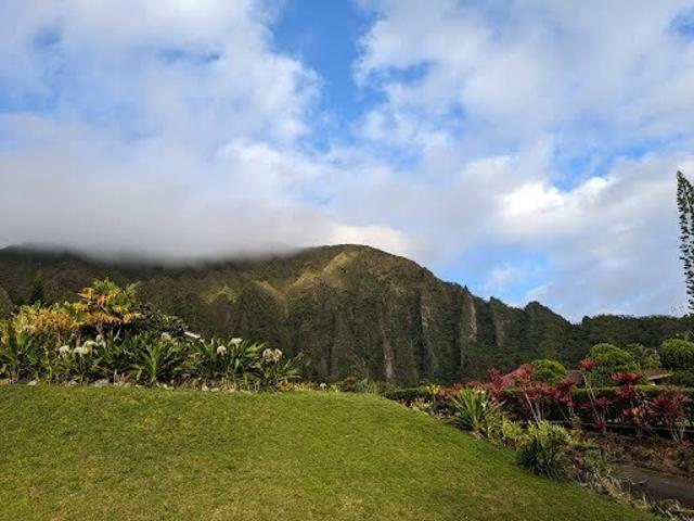 # Rooms for Rent in Beautiful Private Estate – Kaneohe, Hawaii