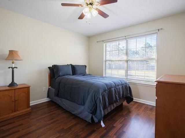 Rooms for Rent Near Fort Stewart – Spacious Home in Hinesville GA | 30 Min to Savannah