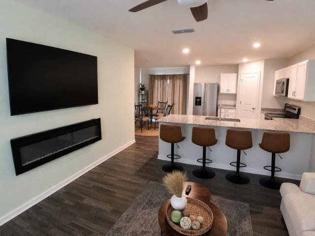 Rooms for Rent – Shared Home – Available in Sept
