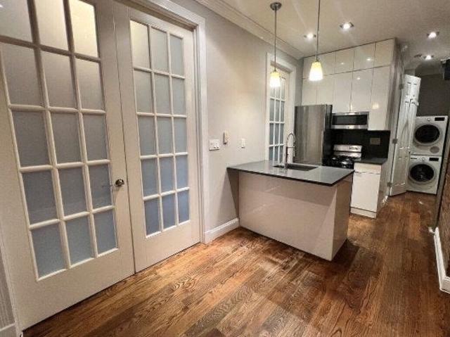 Rooms in 2BR | $1,450 / $1,545 | In Unit W/D