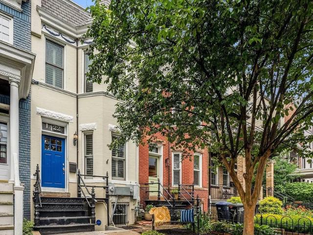 Rooms in beautiful Columbia Heights Victorian