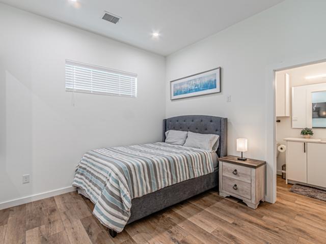 Rooms in Cedars near Downtown Dallas