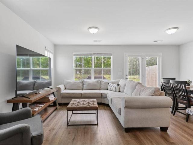 Rooms in Lexington! Please message
