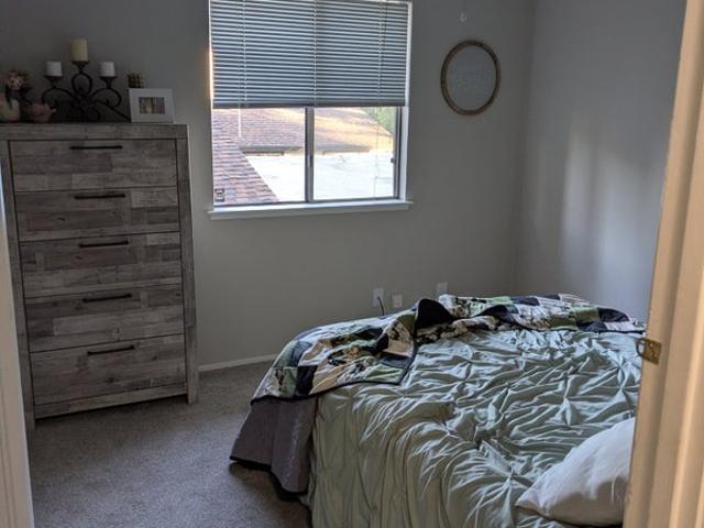 RoomPrivate Bath + Garage Parking