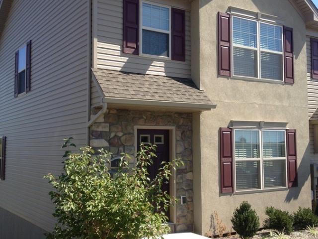 Roomy 3 bed, 2.5 bath END UNIT Townhome with basement and washer/dryer hookup!