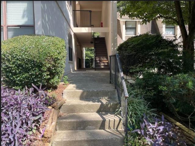 Roomy accom in Atlanta