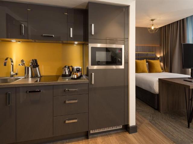 Roomzzz Manchester Victoria Smart. 1 bed flat to rent £2,150 pcm £496 pw