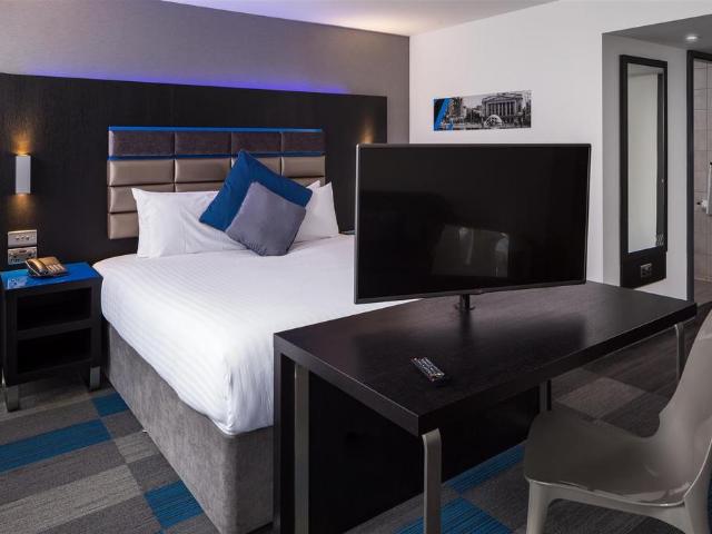 Roomzzz City Grande Nottingham. 1 bed flat to rent £2,000 pcm £462 pw