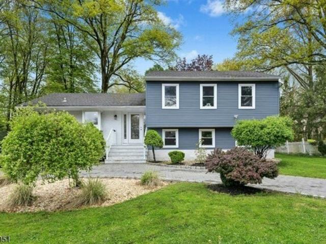 Roosevelt Ave, Berkeley Heights Twp, Home For Sale