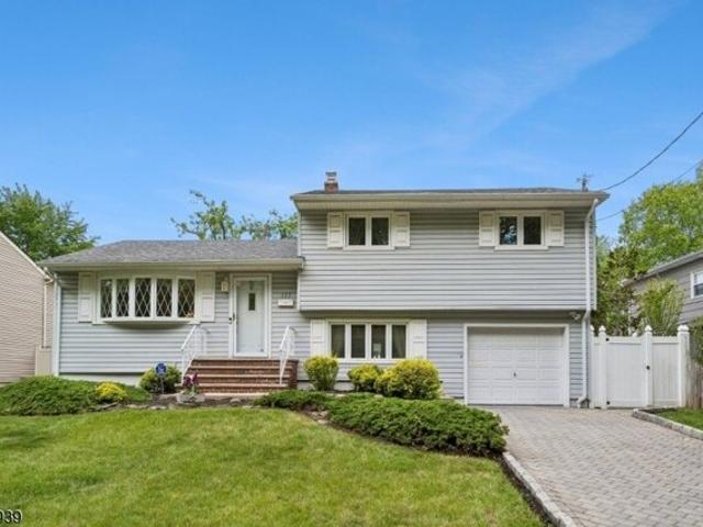 Roosevelt Ave, Woodbridge, Home For Sale