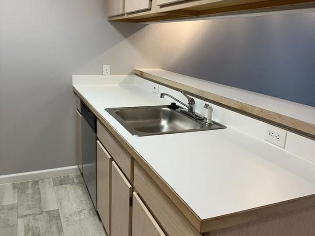Roosevelt Square 1 Bedroom Apartment for Rent at 12329 Roosevelt Way Ne, Seattle, WA 98125 Pinehurst