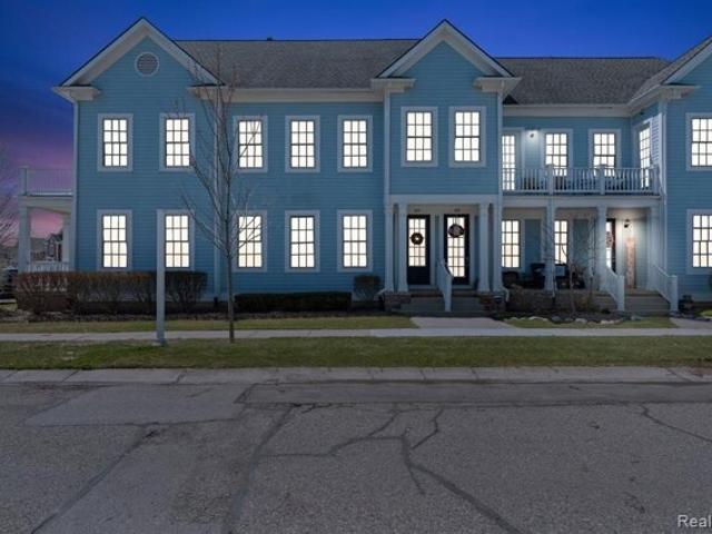 Roosevelt St, Canton, Condo For Sale