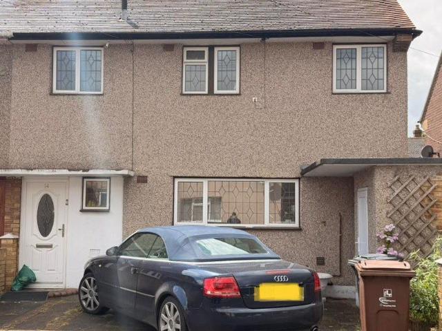 Roosevelt Way, Dagenham RM10, 3 bed terraced house to rent, £2,375 pcm | PrimeLocation