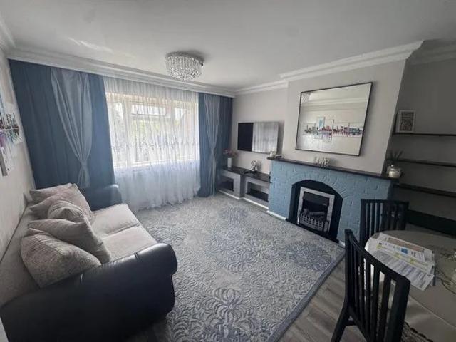 Roosevelt Way, Dagenham, RM10 8DA, Property for rent