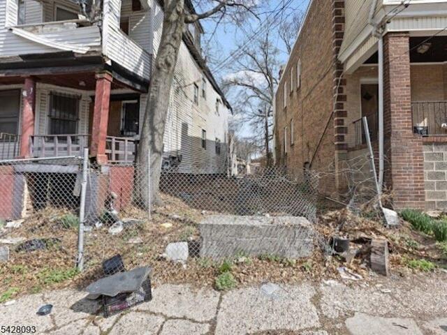 Roosevelt Ter, Irvington, Home For Sale