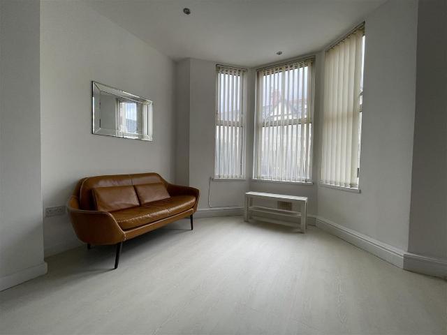 Roath Court Place, Cardiff CF24, 1 bed flat to rent, £850 pcm | PrimeLocation