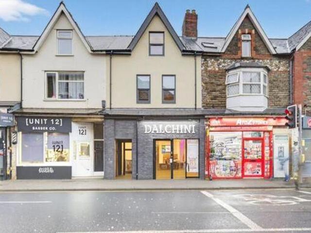 Roath, Mackintosh Place, Cardiff, Terraced House For