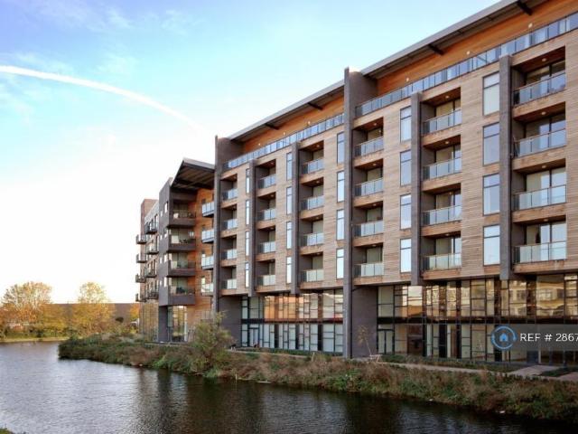 Roach Road, London, E3 3 bed flat to rent £2,999 pcm £692 pw