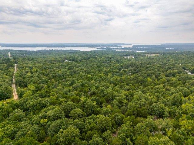 Road, Eufaula, OK 74432