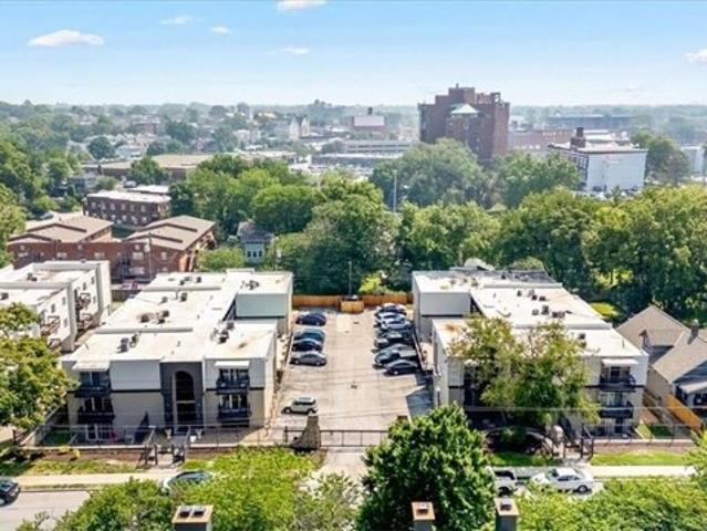 Roanoke Rd, Kansas City, Home For Sale