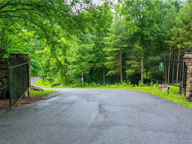 Roaring Forks Ln, East Ellijay, GA 30540
