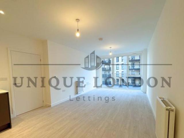 Robusta Court, Farine Avenue, 2 Bedroom Flat