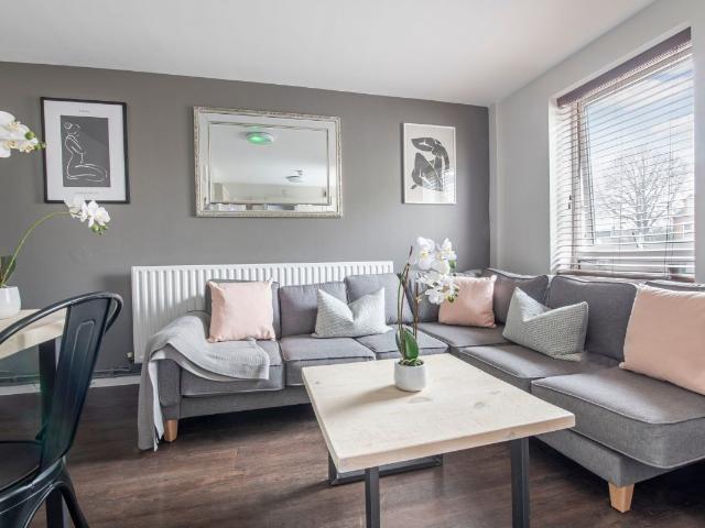 Rob Roy Avenue, Nottingham NG7, 6 bed flat to rent, £433 pppm | PrimeLocation