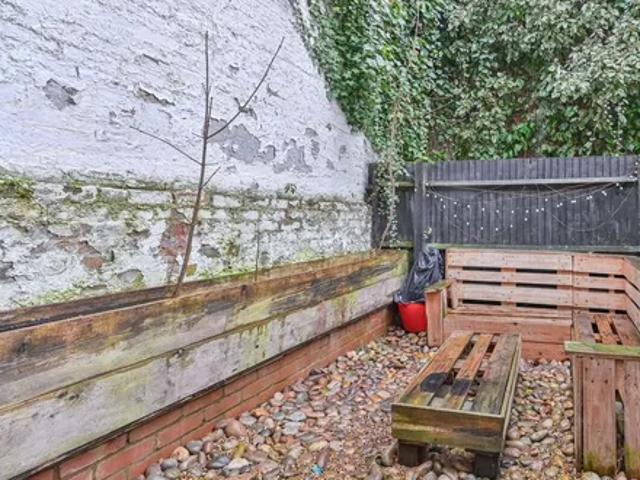 Robert Burns Mews, London, SE24 0AT, United Kingdom | 1 bed apartment for rent #109798267 | Rentberry