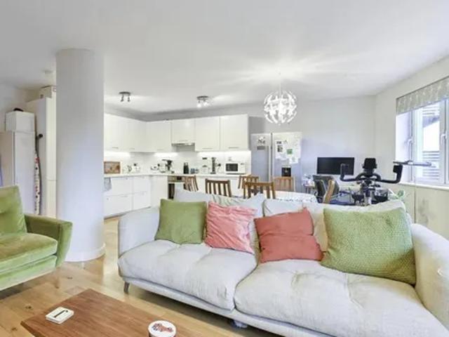 Robert Dashwood Way, London, SE17 3PZ, United Kingdom | 2 bed apartment for rent #137643840 | Rentberry