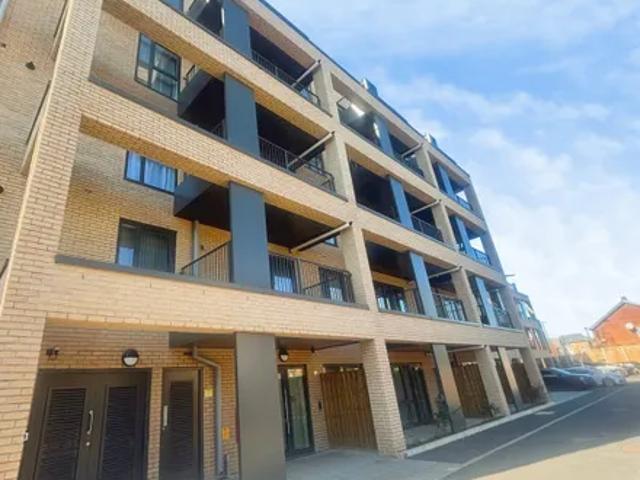 Robert Jayes Library, High Road, London, RM6 6AS, United Kingdom | 1 bed apartment for rent #166631107 | Rentberry