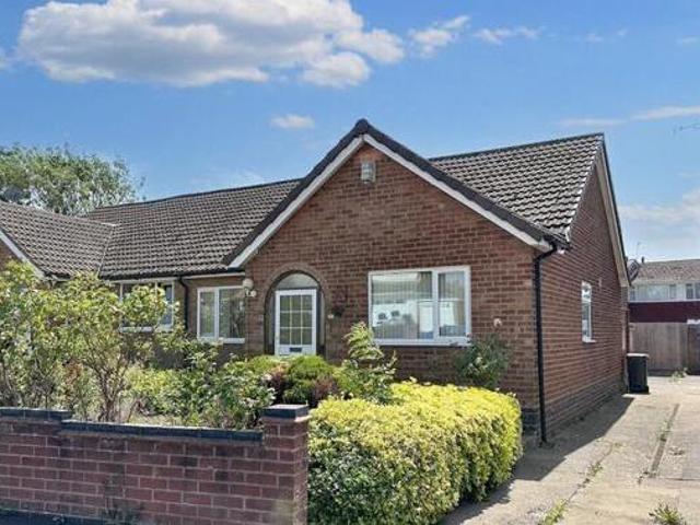 Robert Road, Exhall, 3 Bedroom Semi detached