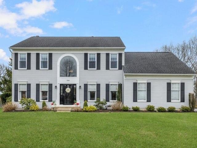 Robert Rd, Marlborough, Home For Sale