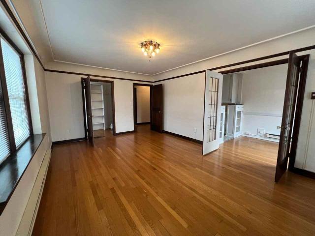 Roberta Carol 1 Bedroom Apartment for Rent at 1115 Ne 43rd St, Seattle, WA 98105 University District