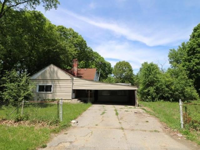 Roberts Dr