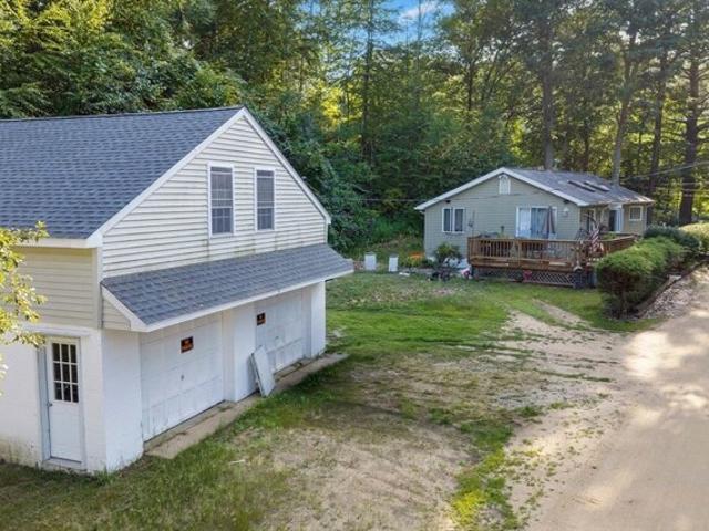 Roberts Park Rd, Holland, Home For Sale