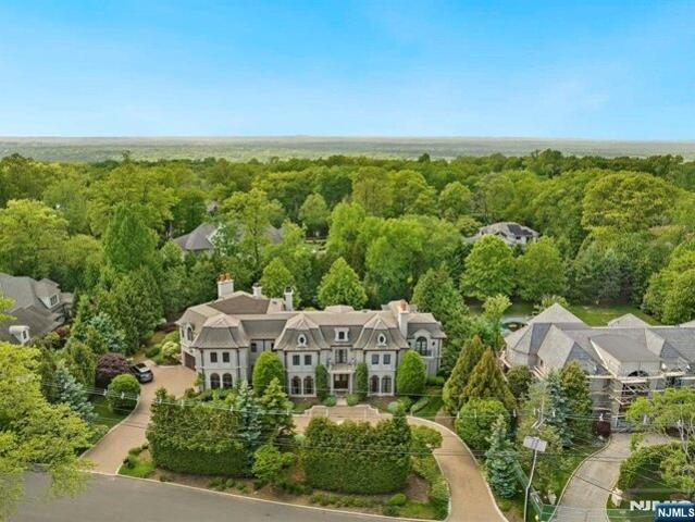 Roberts Rd, Englewood Cliffs, Home For Sale