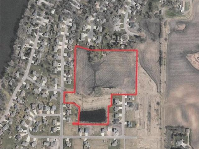 Roberts Rd SW, Hutchinson, MN 55350