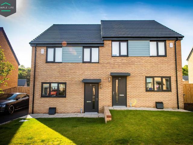 Roberts Road, Doncaster, DN12 3 bed semi detached house to rent £1,085 pcm £250 pw