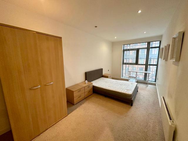 Roberts Wharf, Leeds LS9, 2 bed property to rent, £1,100 pcm | PrimeLocation