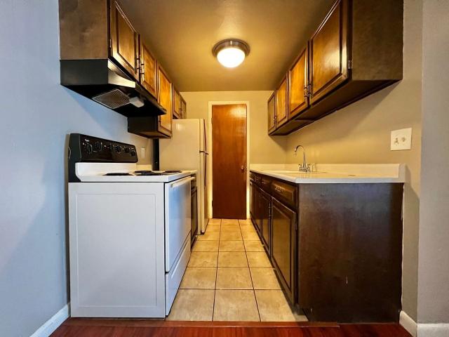 Robertson1005 KC JF 2 Bedroom Apartment for Rent at 1005 Robertson St, Fort Collins, CO 80524 University Acres