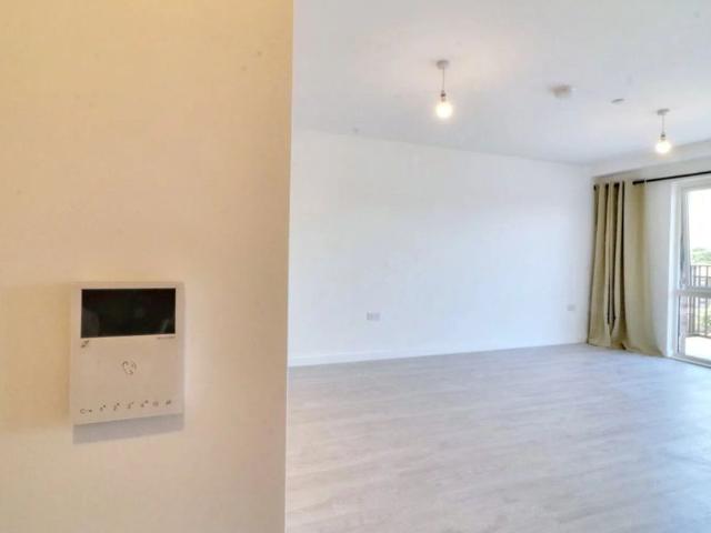 Robertson Apartments, 4 Donovan Way, Harrow, HA1