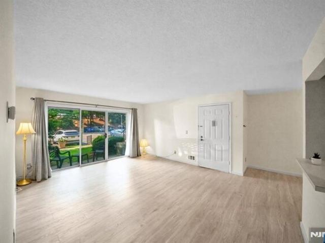 Robertson Way Unit,lincoln Park, Condo For Sale