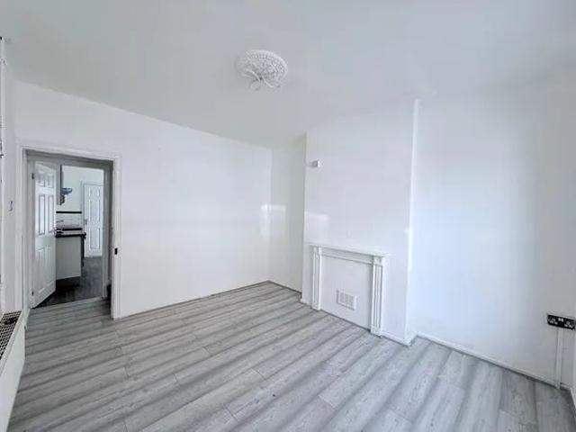 Robey Terrace, Nottingham, NG7 5EG, Property for rent
