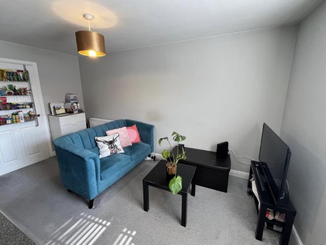 Robey Street, Lincoln LN5 2 bed flat to rent £1,187 pcm £274 pw
