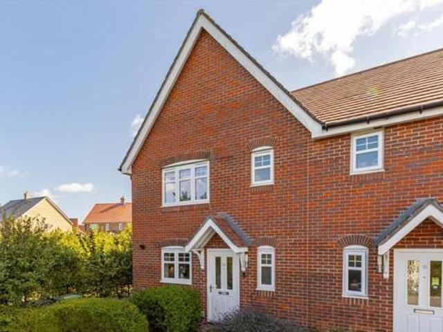 Robin Way, Hellingly, 3 Bedroom Semi detached