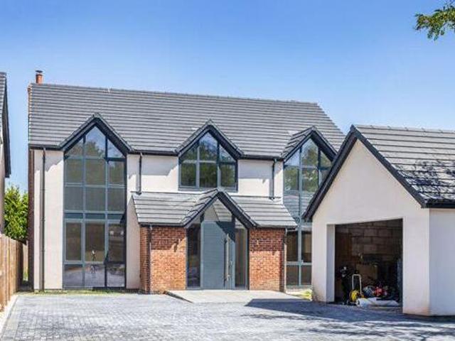 ´´robin´´, Birch Lane, 5 Bedroom Detached